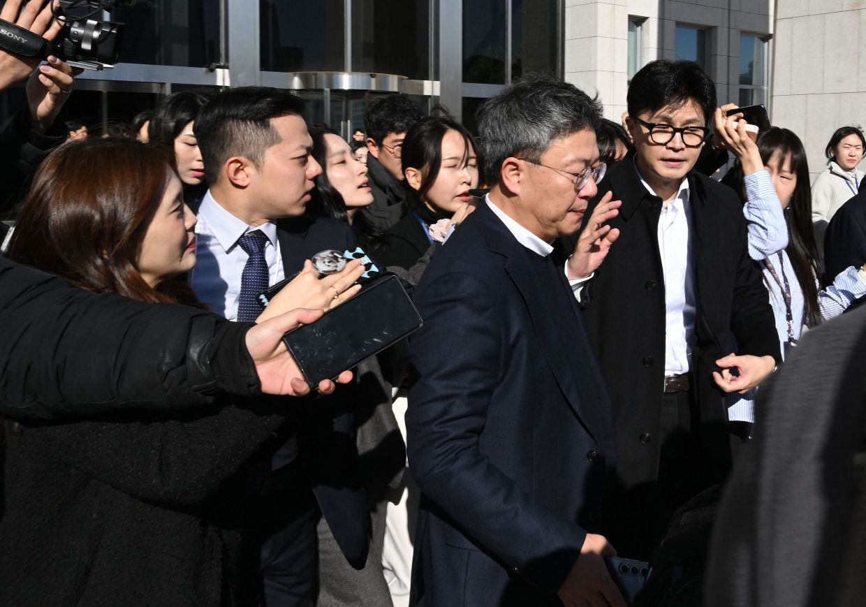 South Korea's governing party head supports suspending Yoon's powers ...