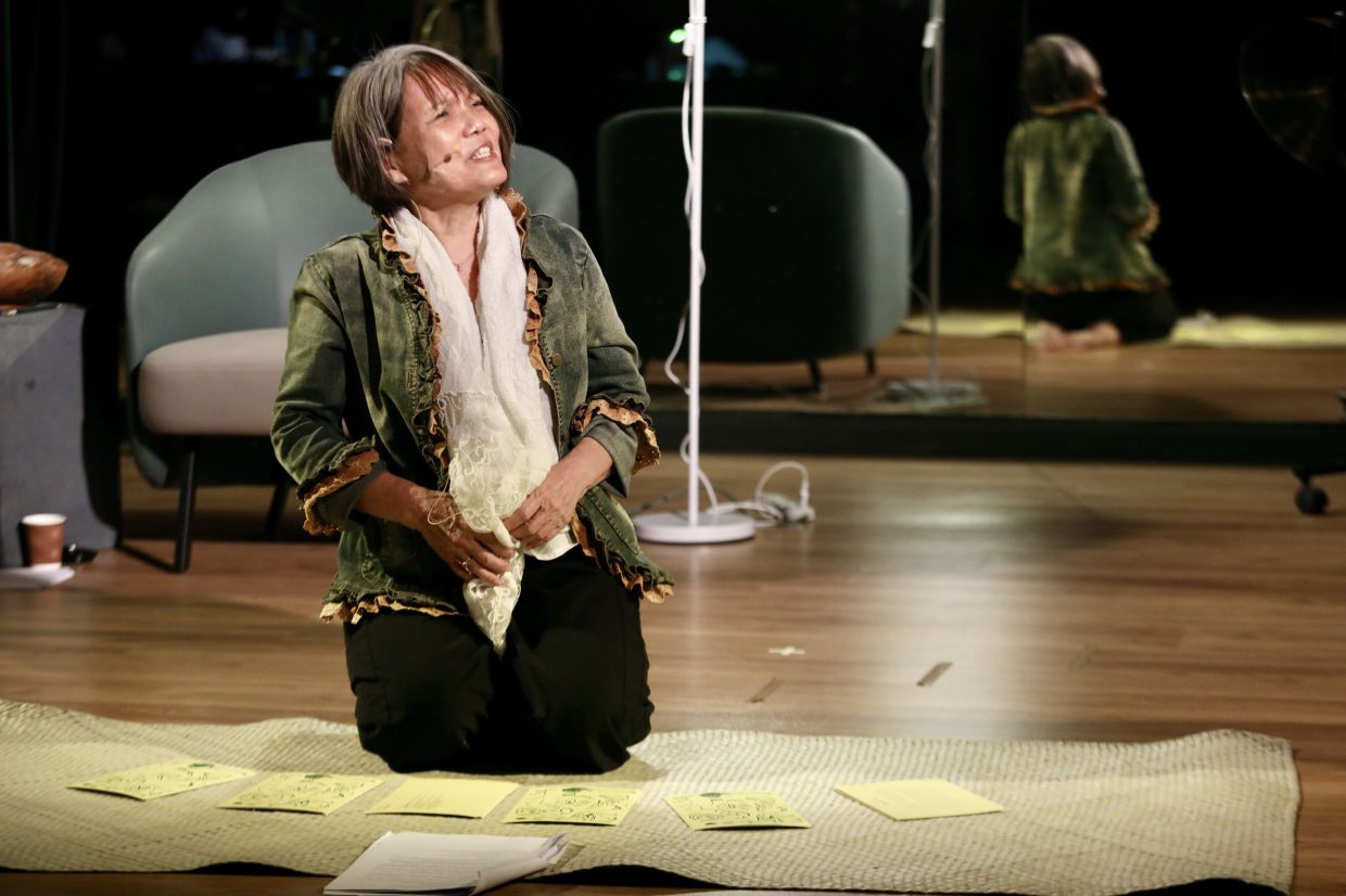 Leow Puay Tin, a trailblazer in Malaysian theatre returns to the stage ...