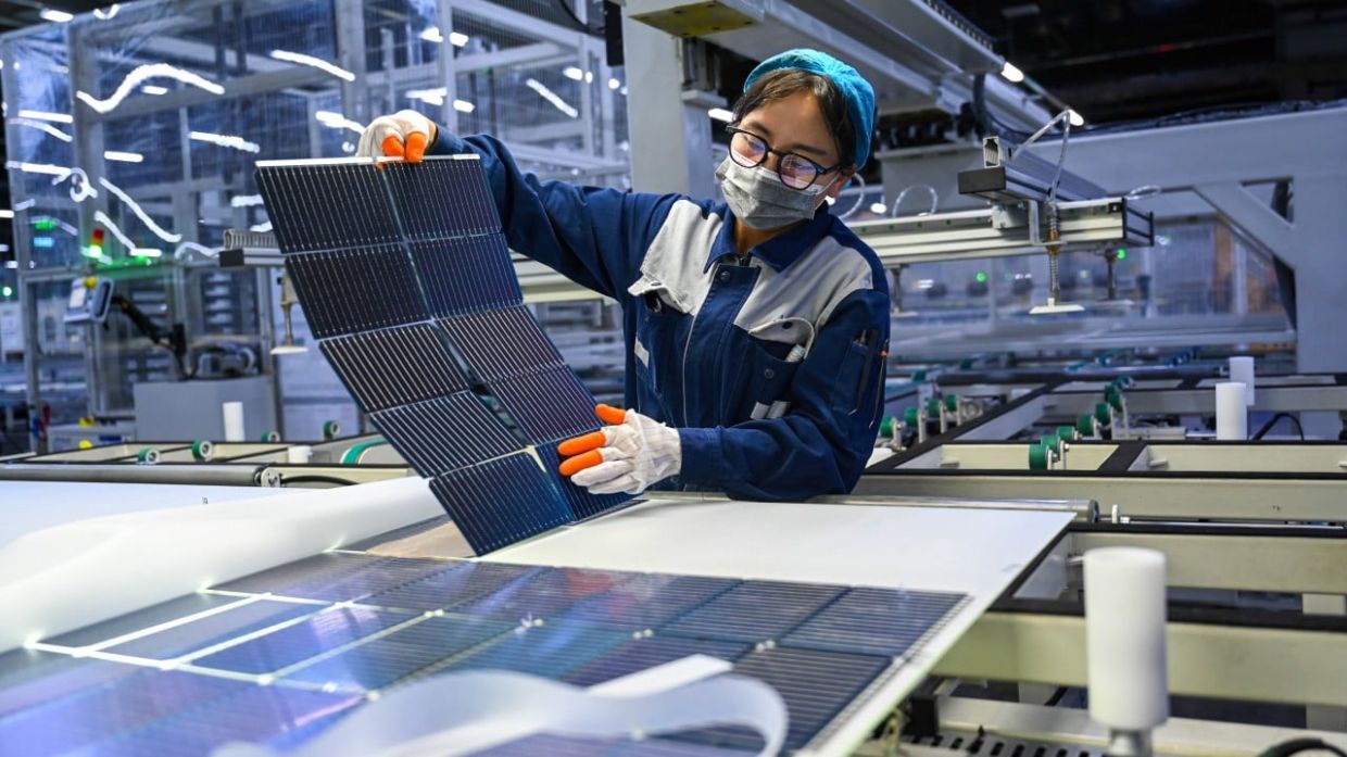 US hits China with new tariffs on solar wafers, polysilicon and ...