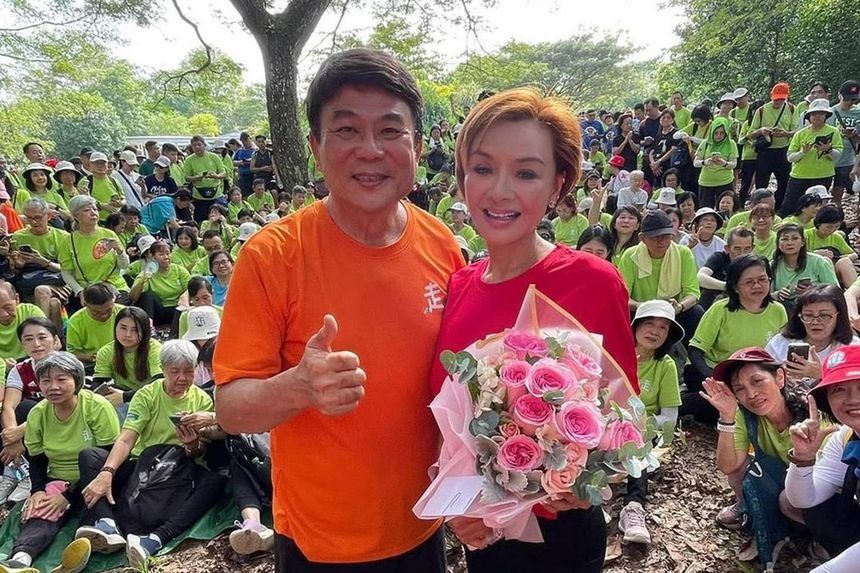 Former Hong Kong actress Amy Yip in Singapore for Jack Neo’s mass walk event | The Star