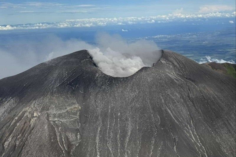 Philippines orders full evacuation amid possible volcanic re-eruption ...