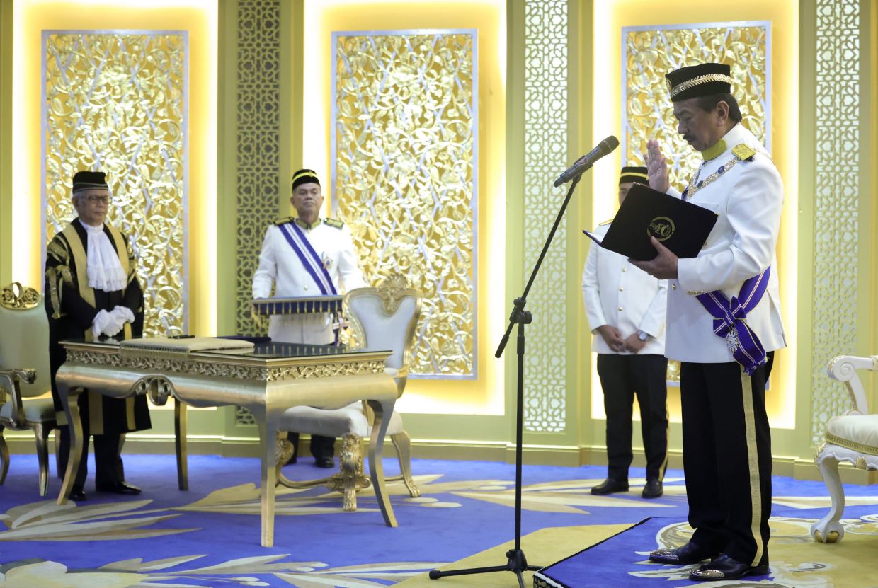 Musa Aman sworn in as 11th Sabah Yang di-Pertua Negeri | The Star