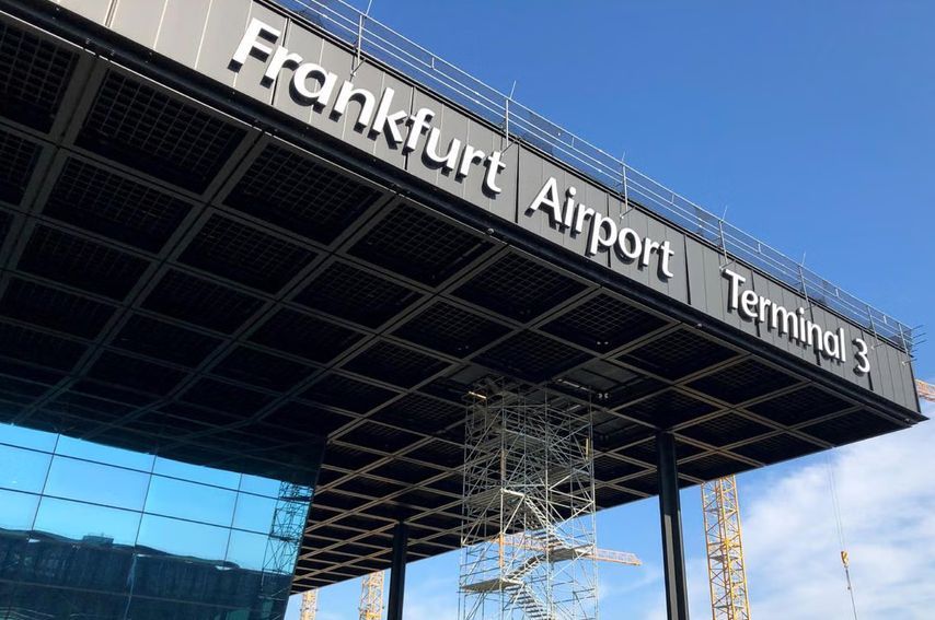 Long queues at border control as German airports hit by IT outage | The ...