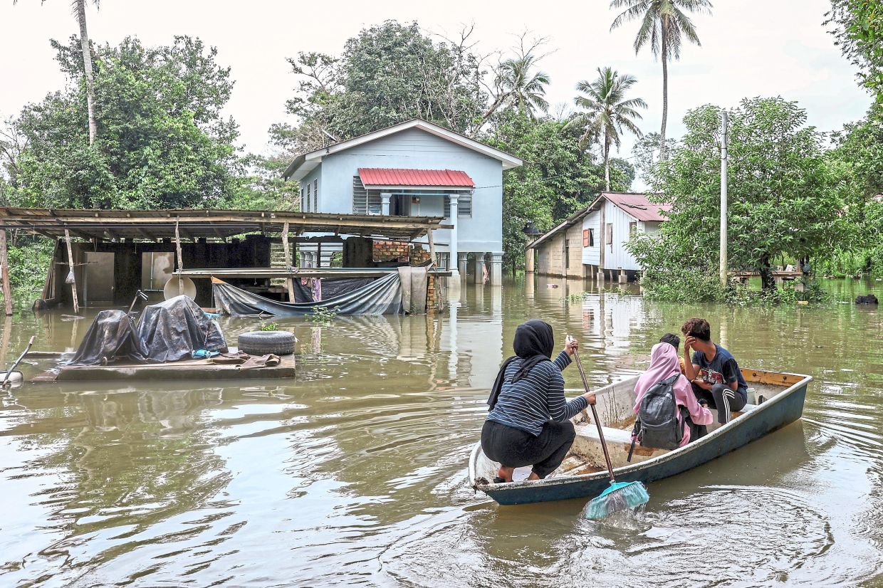 Villagers hold fast against the tides of destruction | The Star