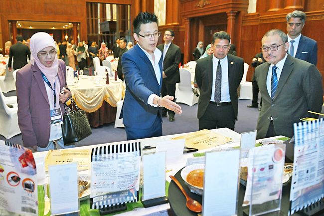 A taste of Sabah's famous frozen satay enters Brunei’s market | The Star