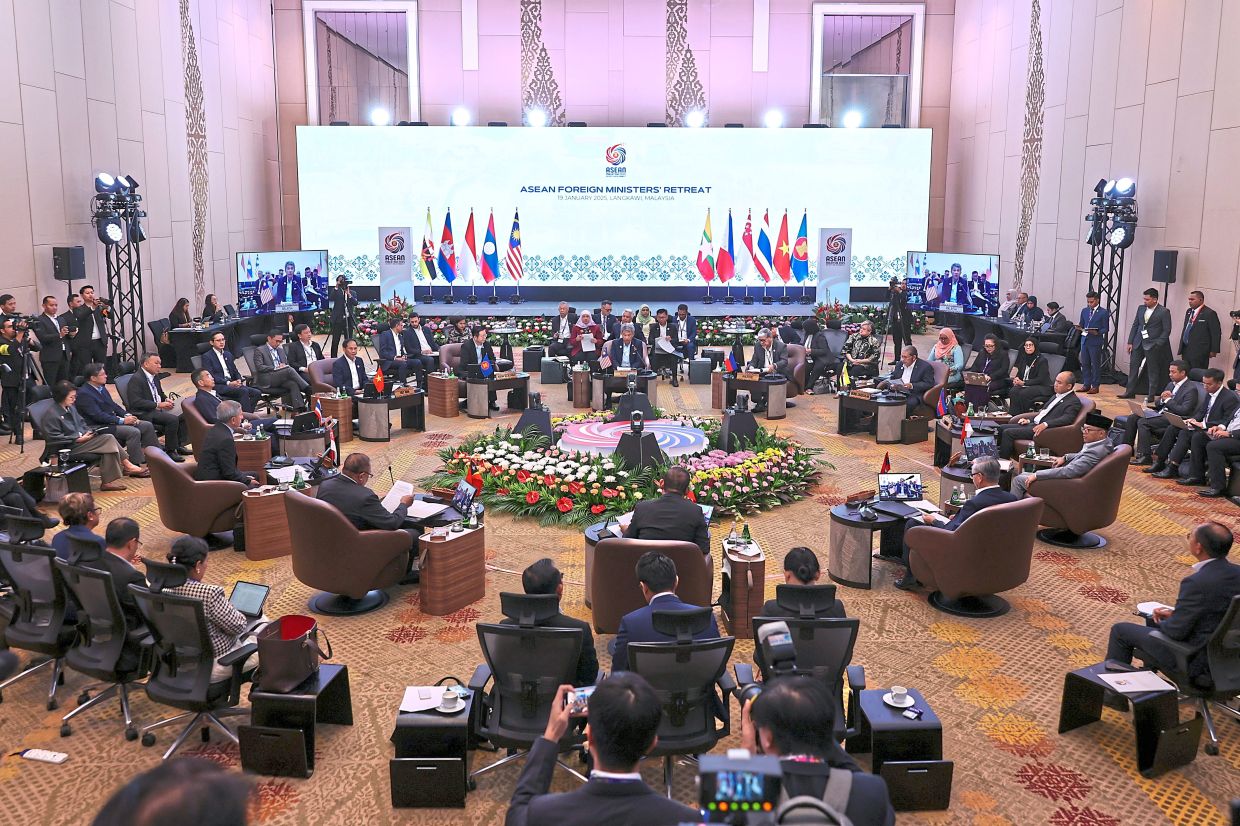 Tok Mat to Myanmar: Priority is to end violence | The Star