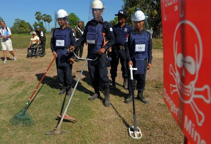 Cambodia extends mine-free goal to 2030 | The Star