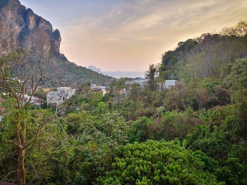 Thousands displaced in Shan State as fighting intensifies in Myanmar ...