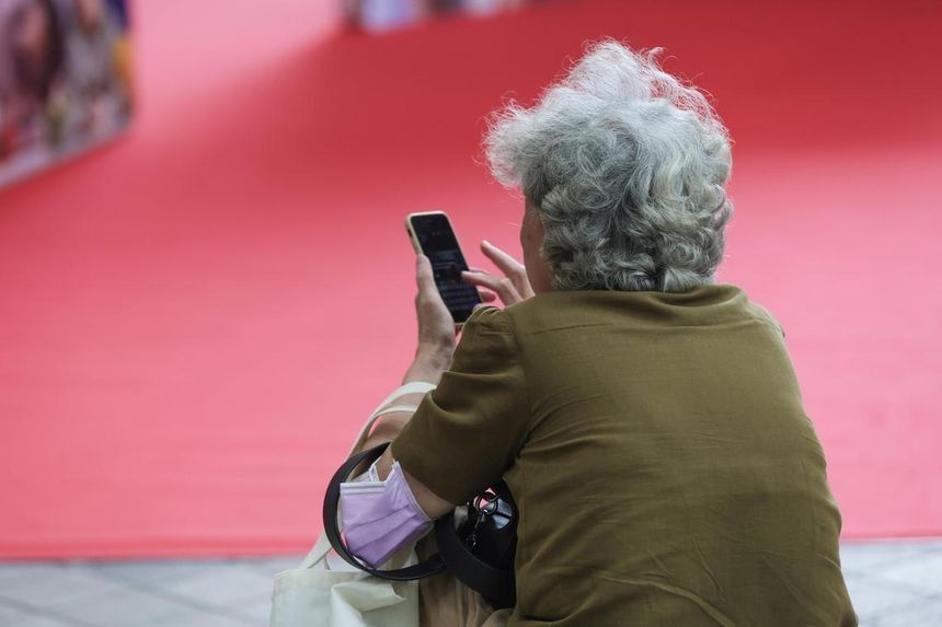 Two elderly victims in Singapore lose S$5.9mil in scam involving ...