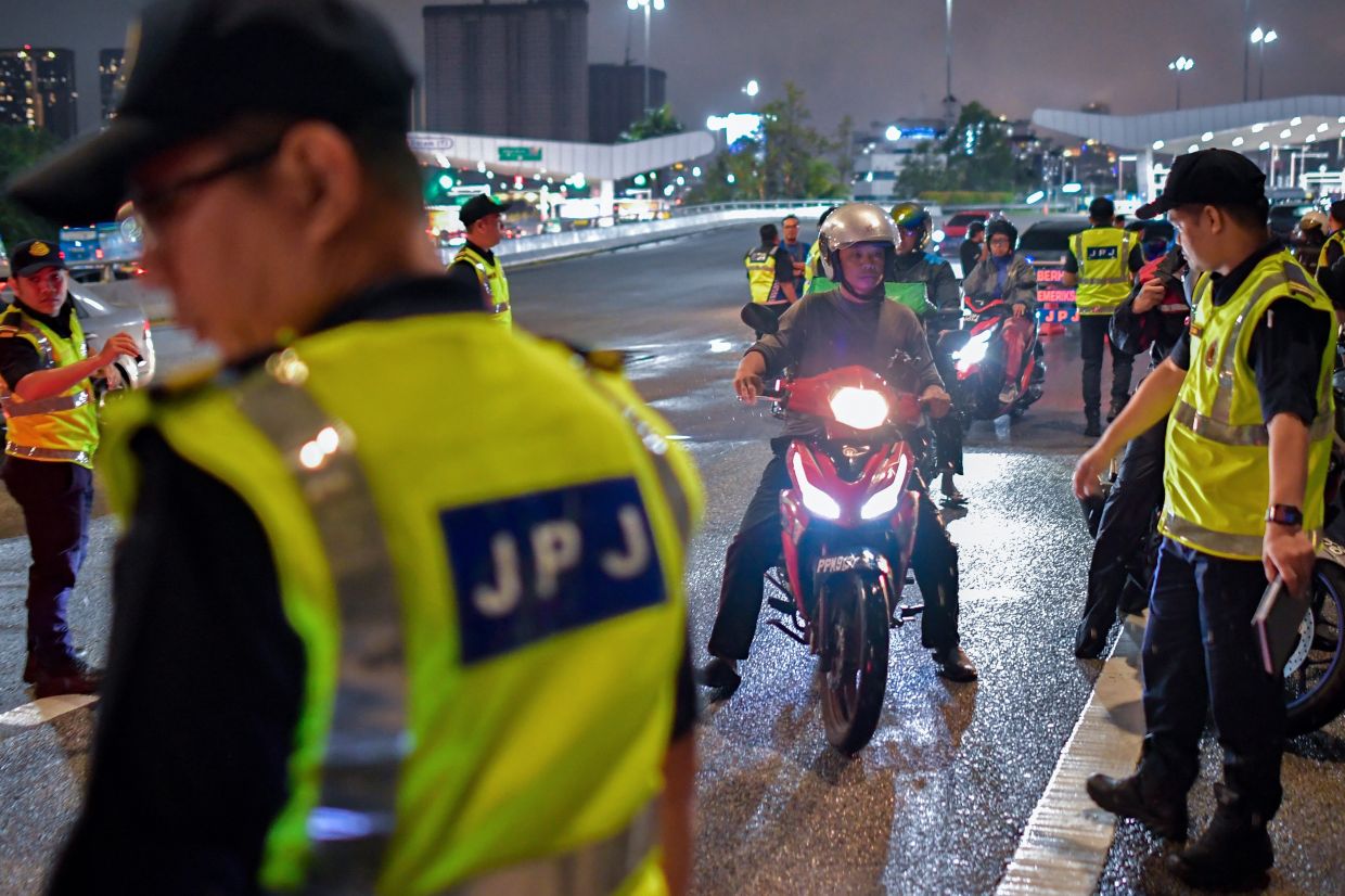 Over 1,100 vehicles checked, 124 penalised during JPJ's Ops Sepadu in ...