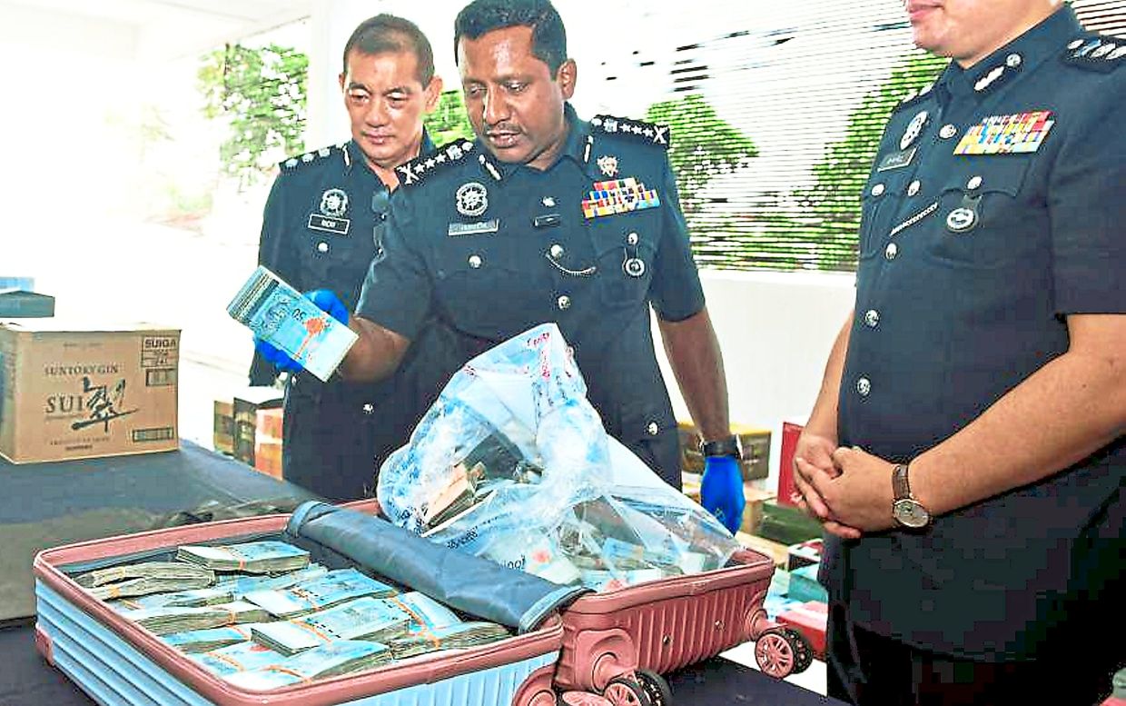 Money in suitcase saga shut at last | The Star
