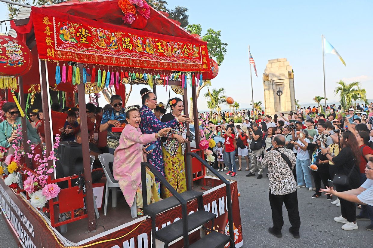 Valentine’s Day, Chap Goh Meh celebrations today | The Star