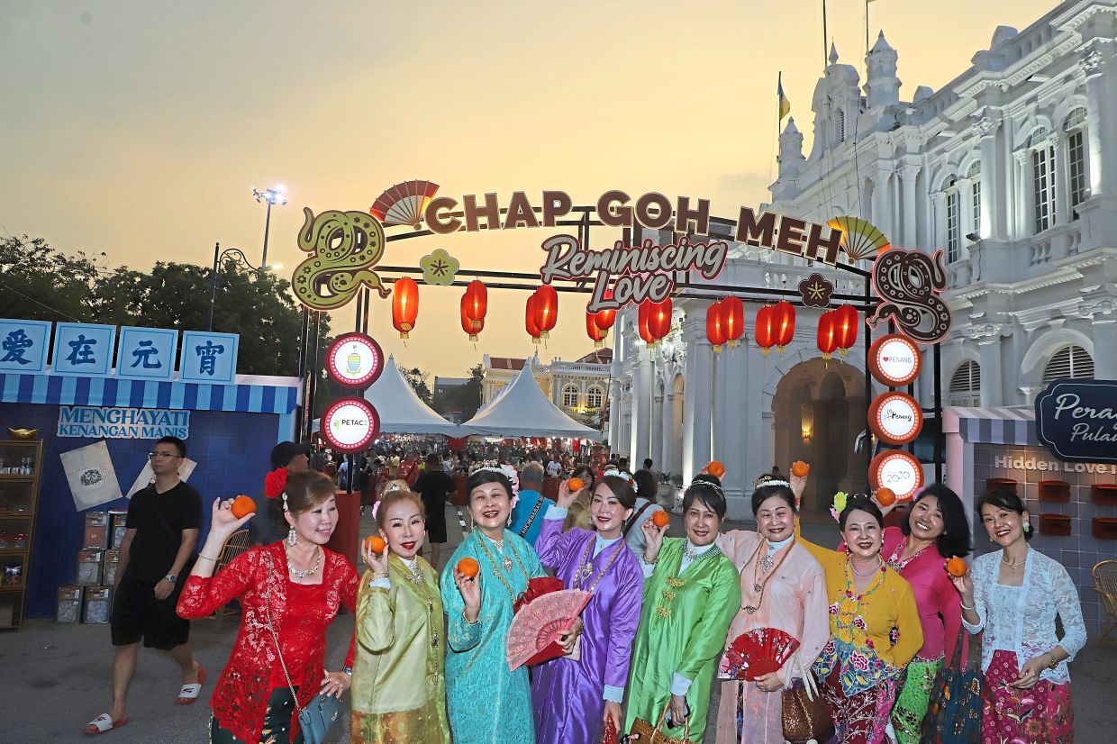 Oranges and odes to love | The Star