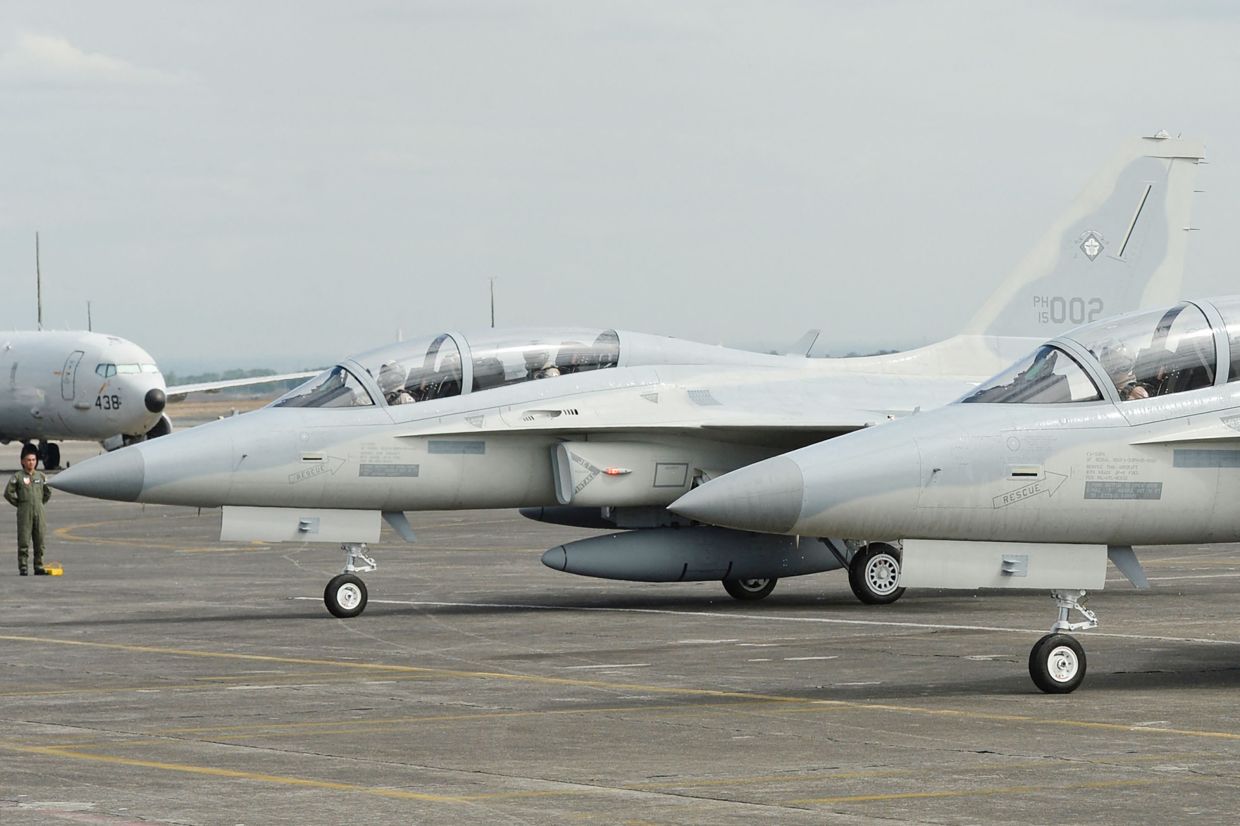 Two Philippine pilots found dead inside FA-50 fighter jet in mountain ...