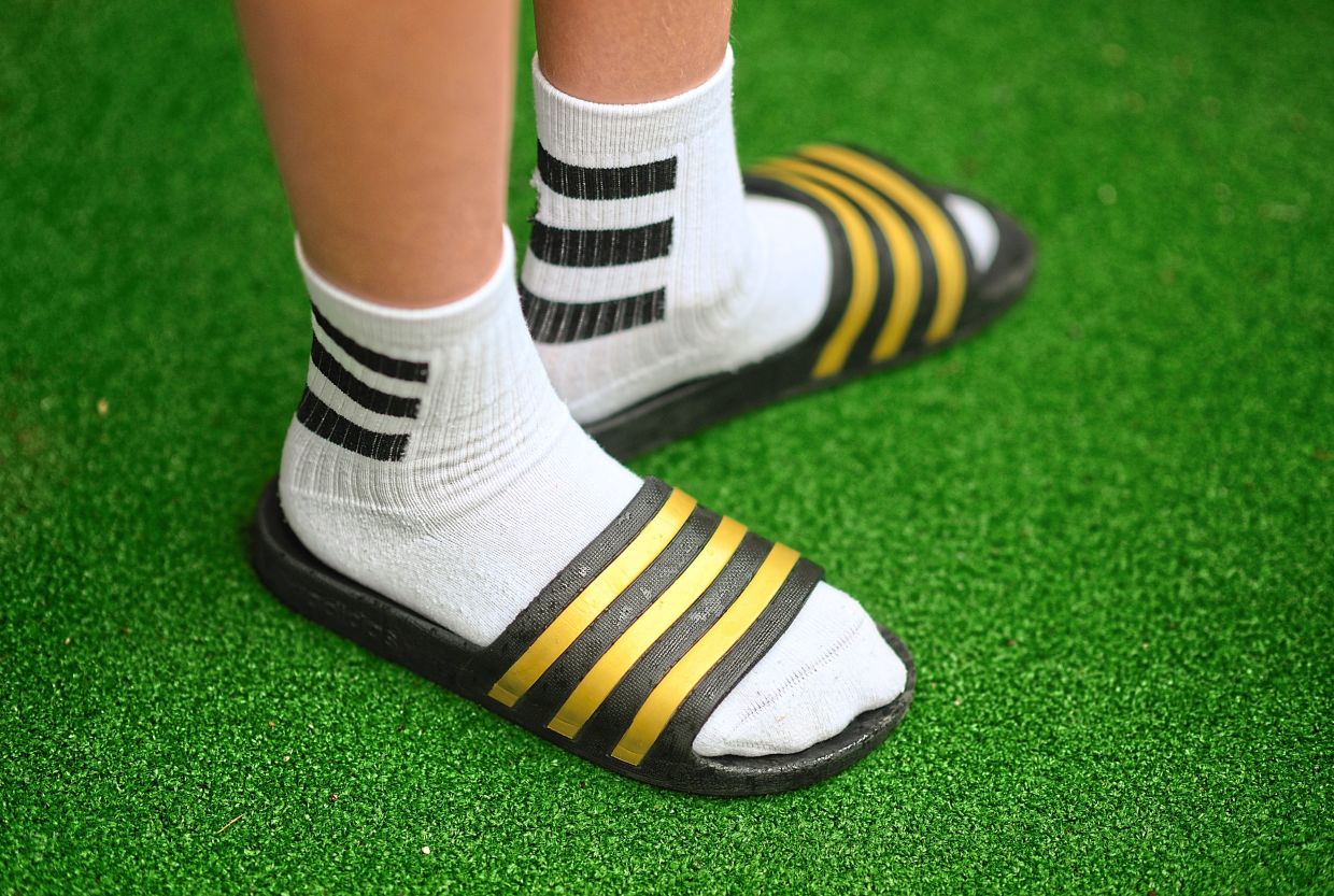 Flaunt them, pair them with sandals: How to pull off white socks ...
