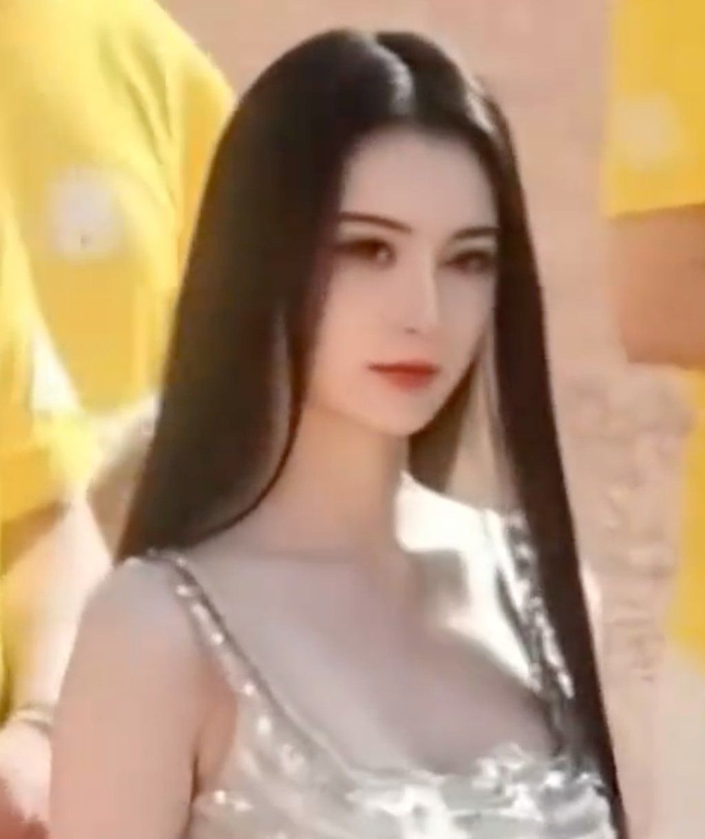 Beautiful deaf-mute China student, compared to AI, defended for excellence, kind nature | The Star