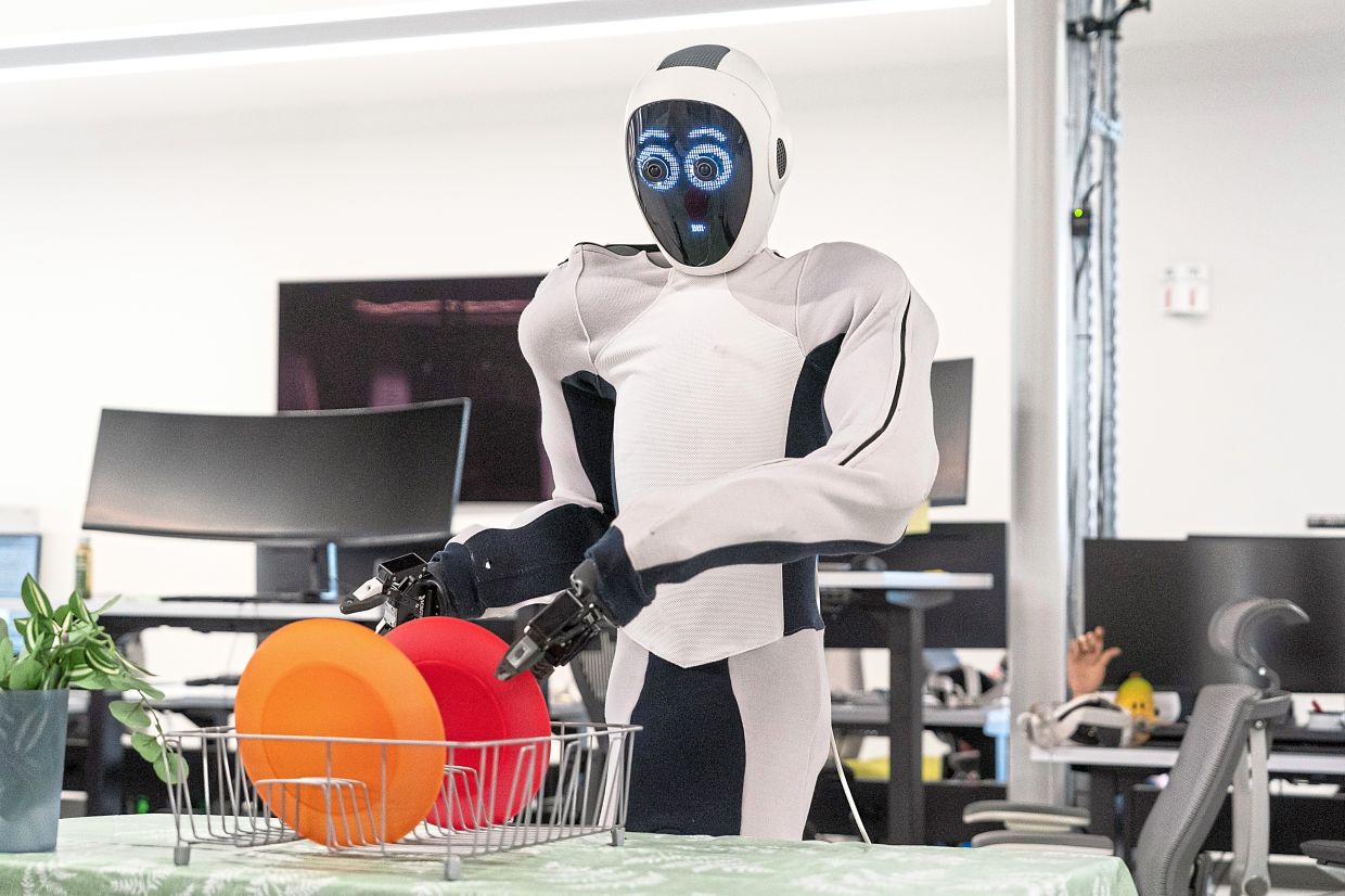 Invasion of the home humanoid robots | The Star