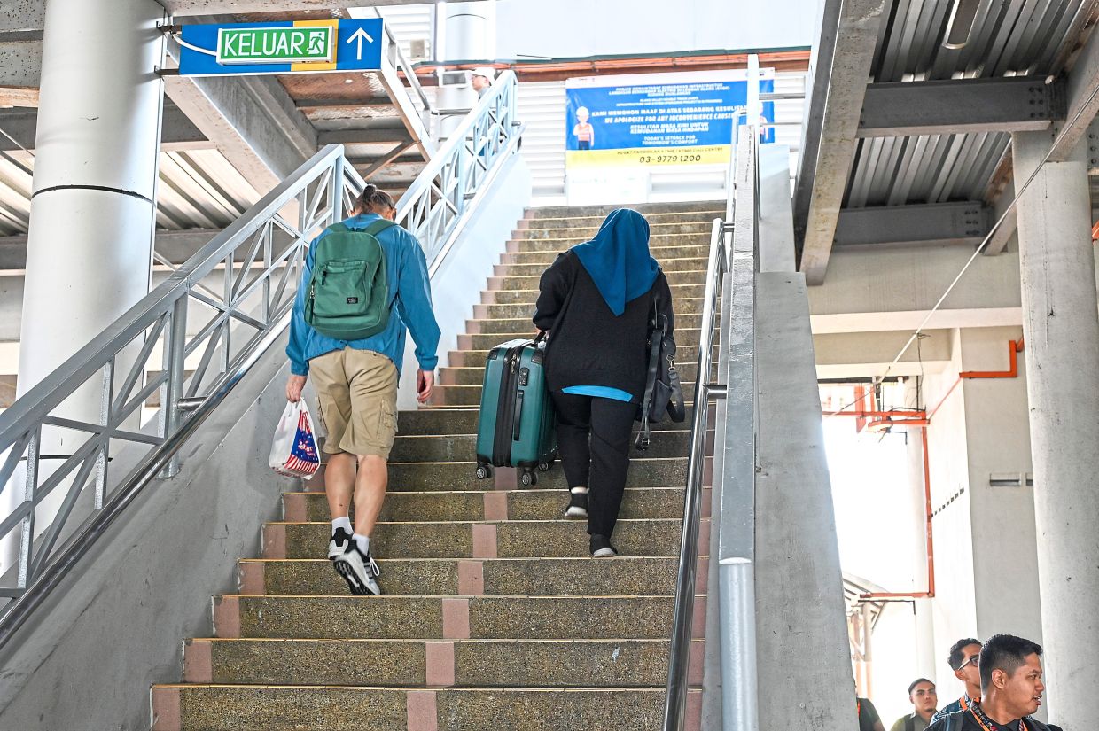Lack of basic facilities frustrates commuters | The Star