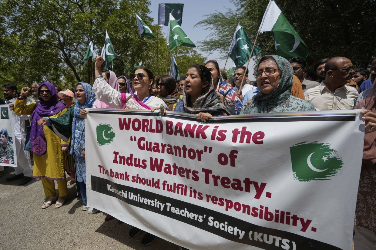 India-Pakistan water treaty remains suspended despite ceasefire ...