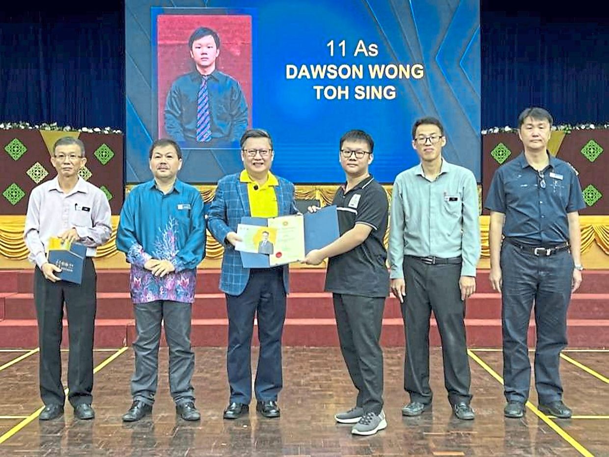 Reward for good SPM results in Sibu | The Star