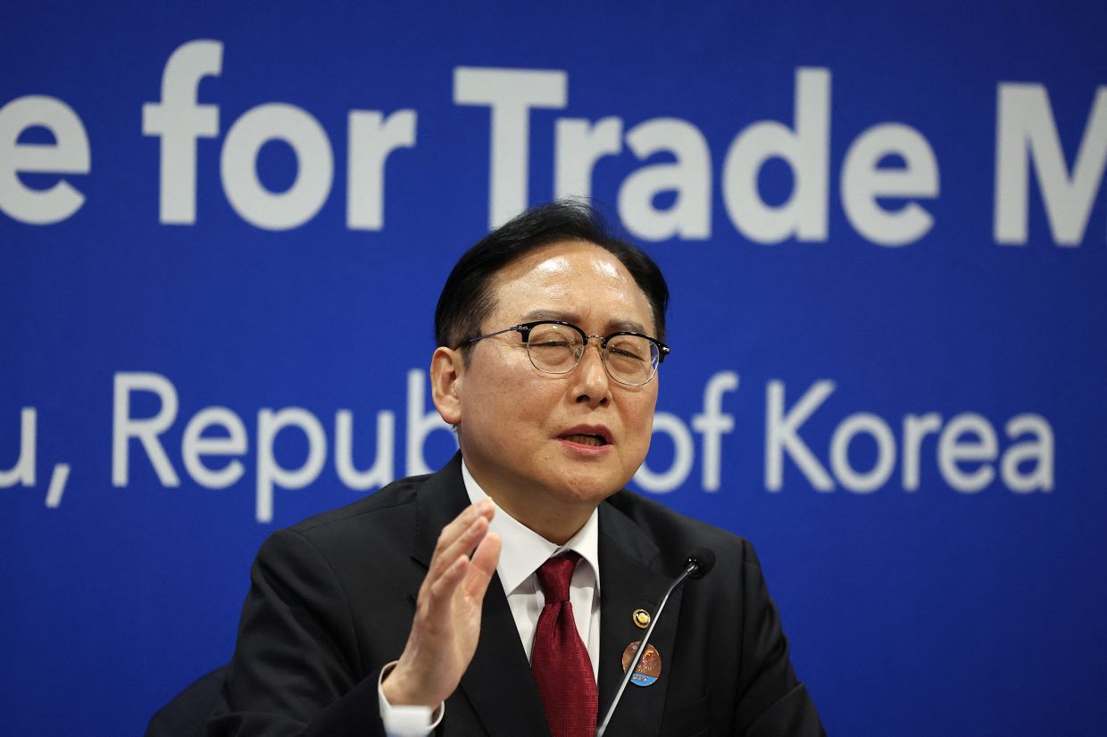 Apec adopts joint statement on trade as tariffs overshadow meeting ...
