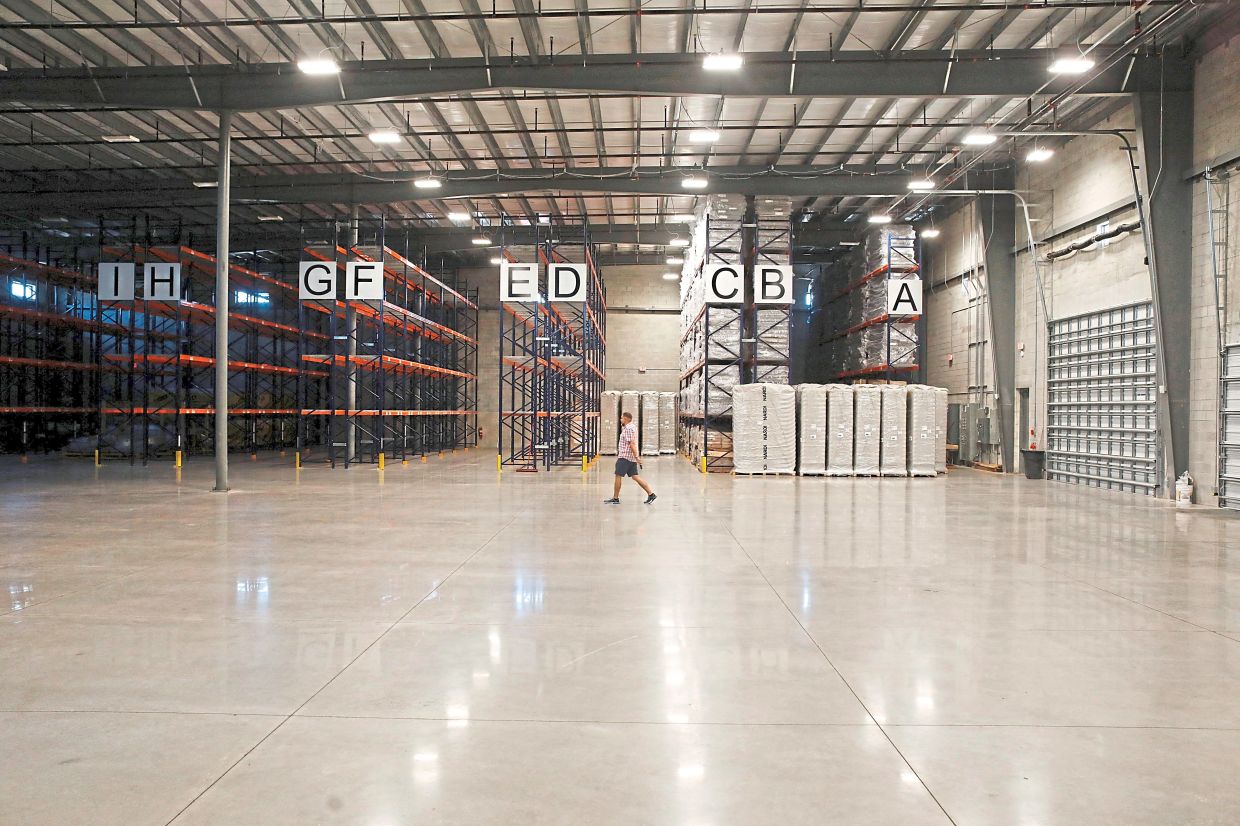 US warehouses turn into tariff-free zones | The Star