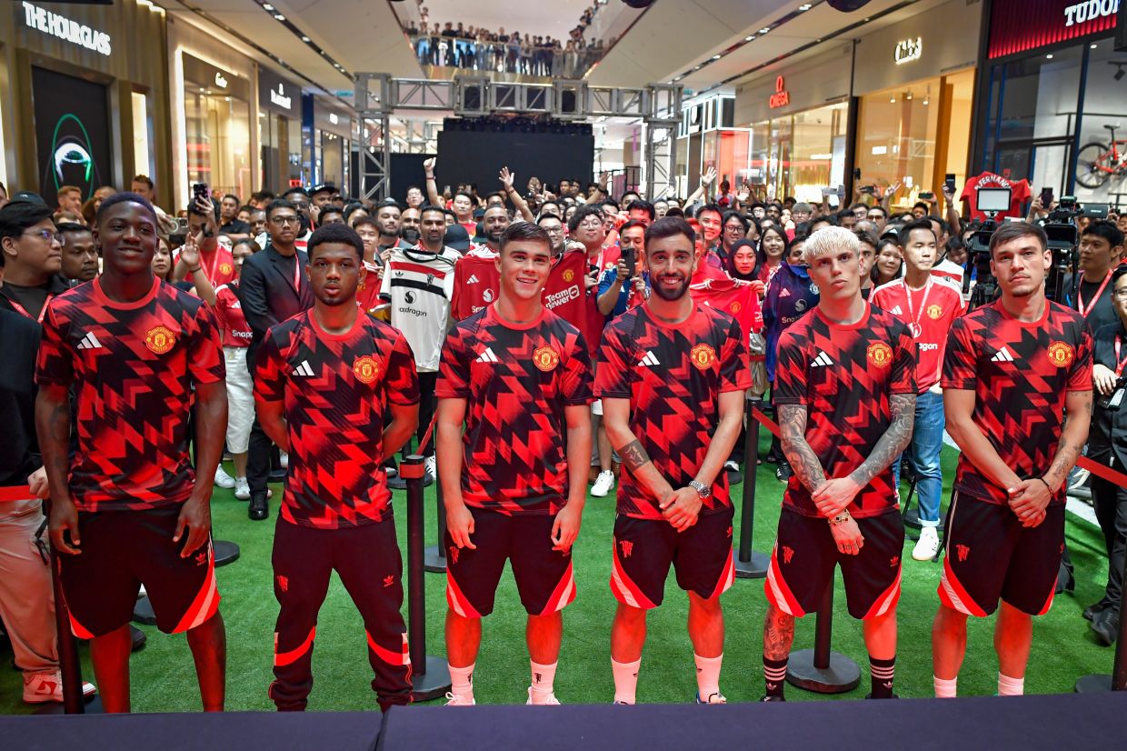 Football: Asean All-Stars match a chance for Man Utd to honour fans for ...