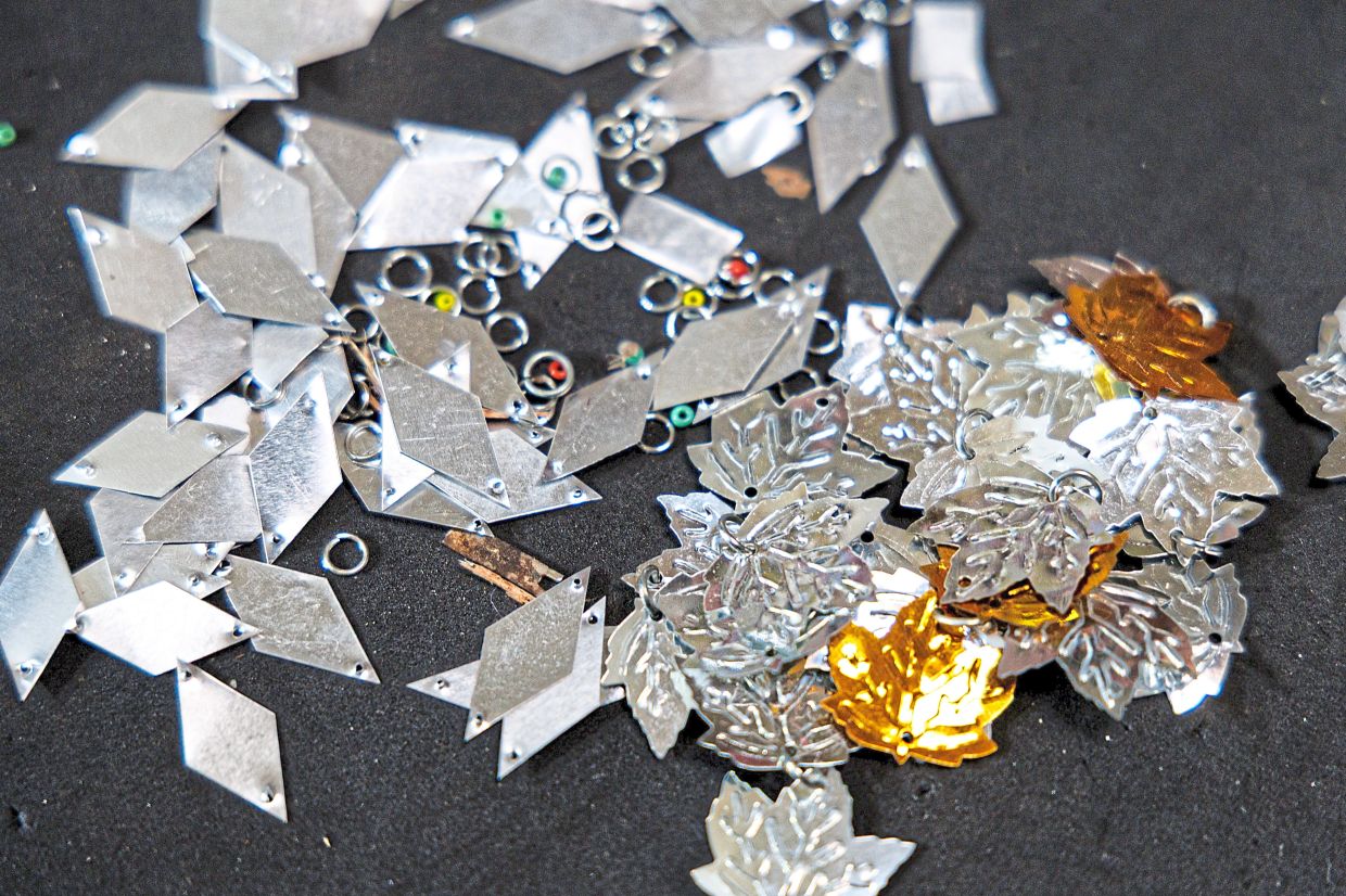 Sarawakian craftsman races to complete sugu tinggi orders for Gawai | The Star