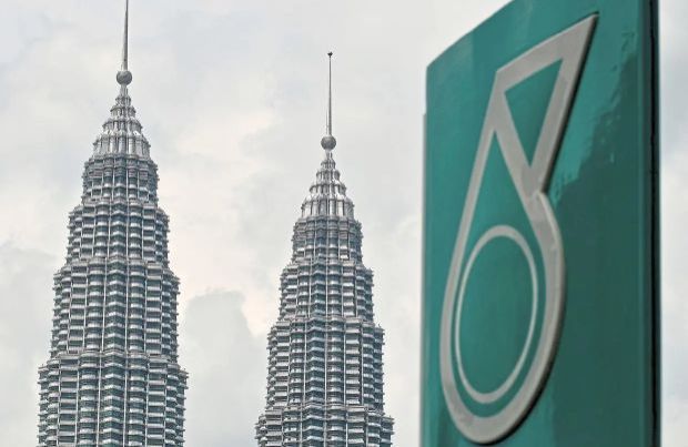 PETRONAS to cut 10% of workforce after profits slump | The Star