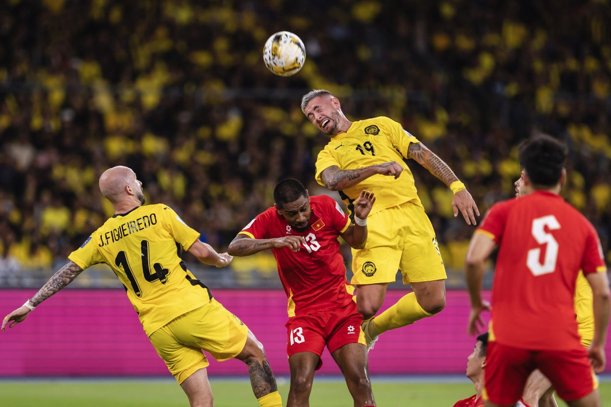 Football: Cklamovski fires up team to work harder after beating Vietnam ...