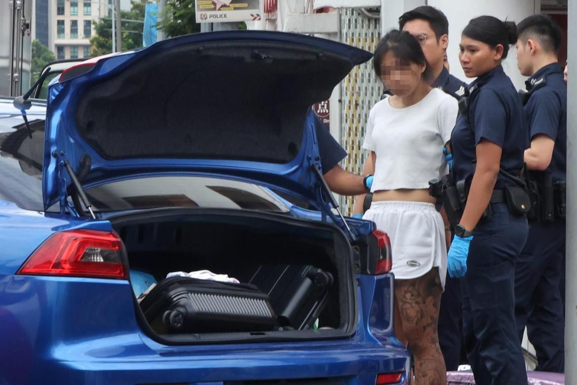 Three arrested for drug offences following police chase and car crash ...
