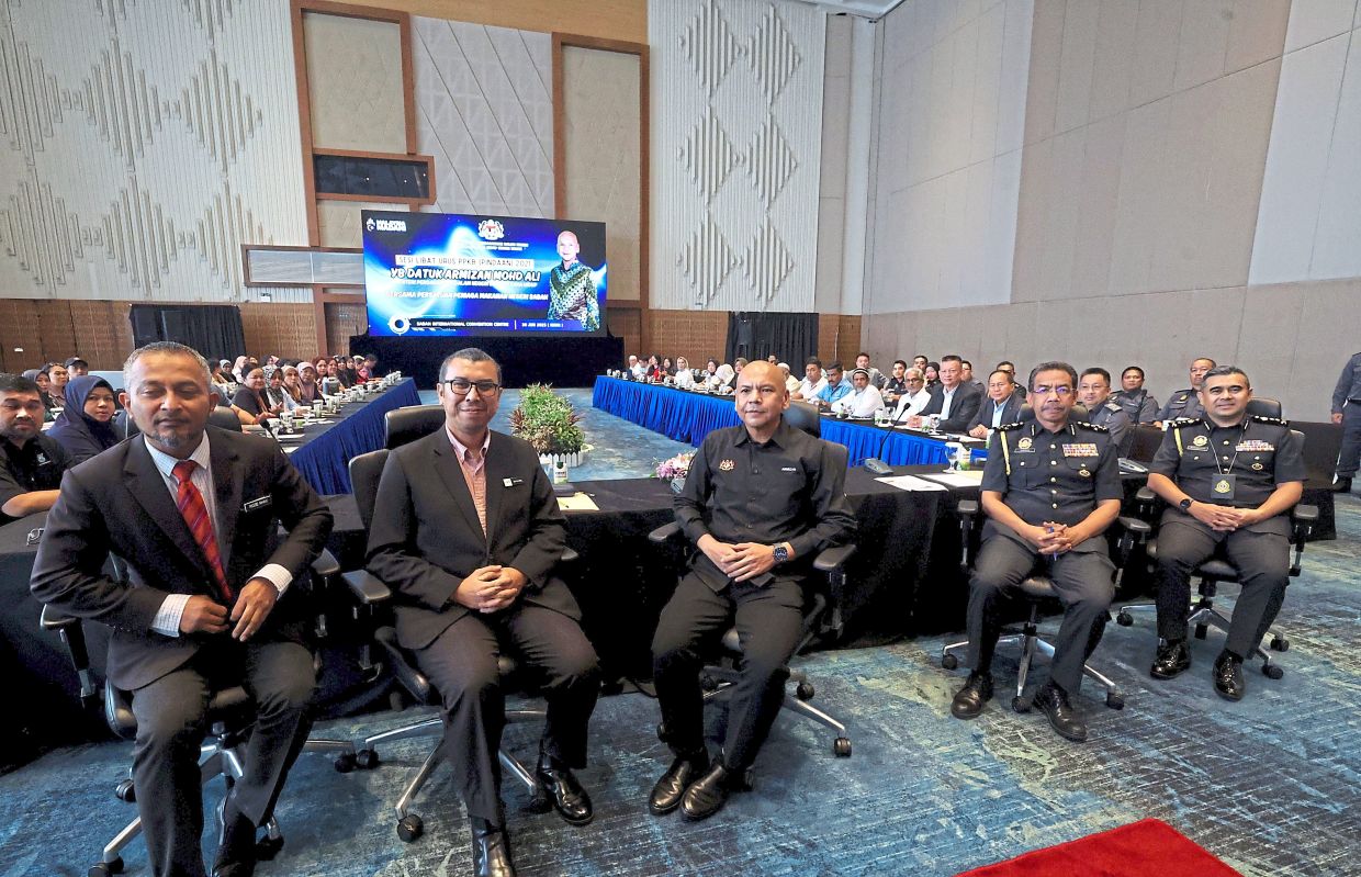 Gas tank ruling not for hawkers | The Star