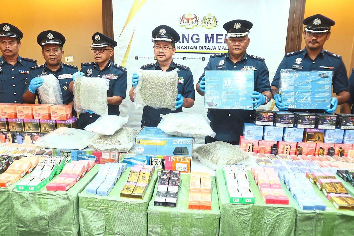 Drugs and sports car caught in Customs net | The Star