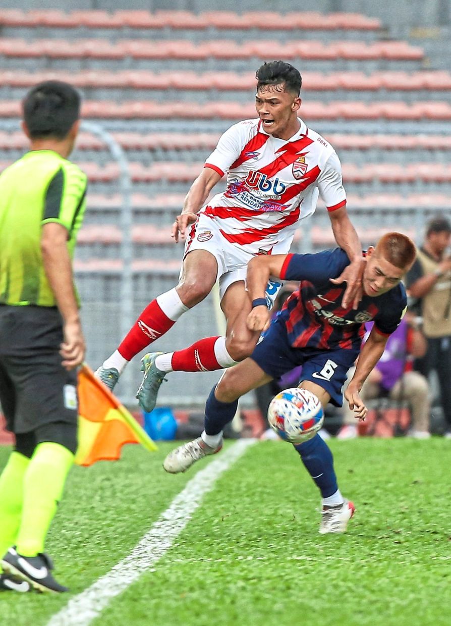 Football: Nafuzi will pick first XI based on performance, not ...