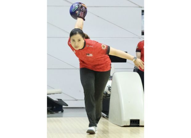 Bowling: Finding her own lane | The Star