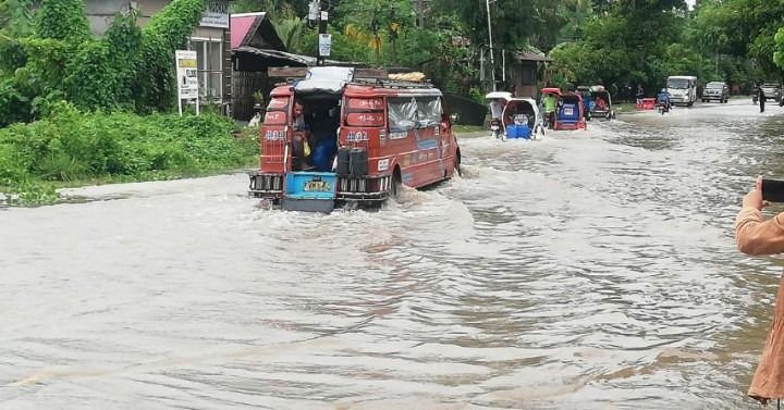 Three people are dead and another three hurt as Typhoon Wipha lashes ...