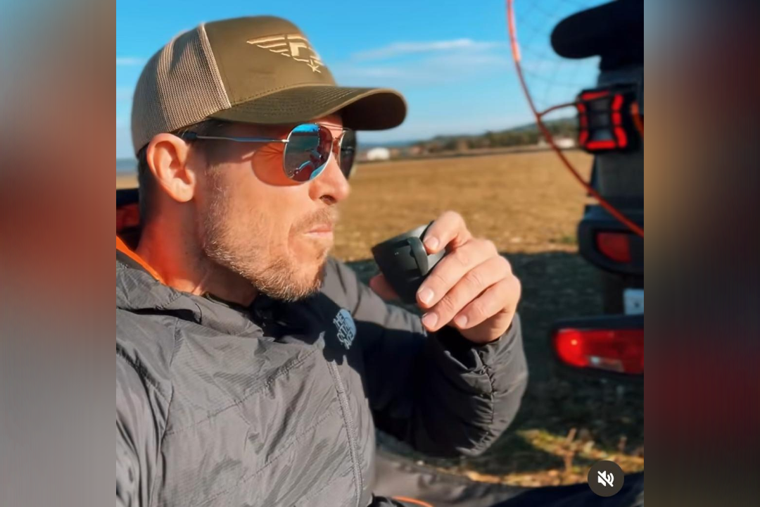 Daredevil legend 'Fearless Felix' Baumgartner dies in paragliding ...