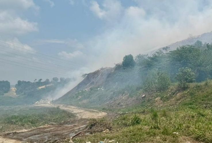 Fire and Rescue Dept conducting 24-hour monitoring at Kuantan landfill ...