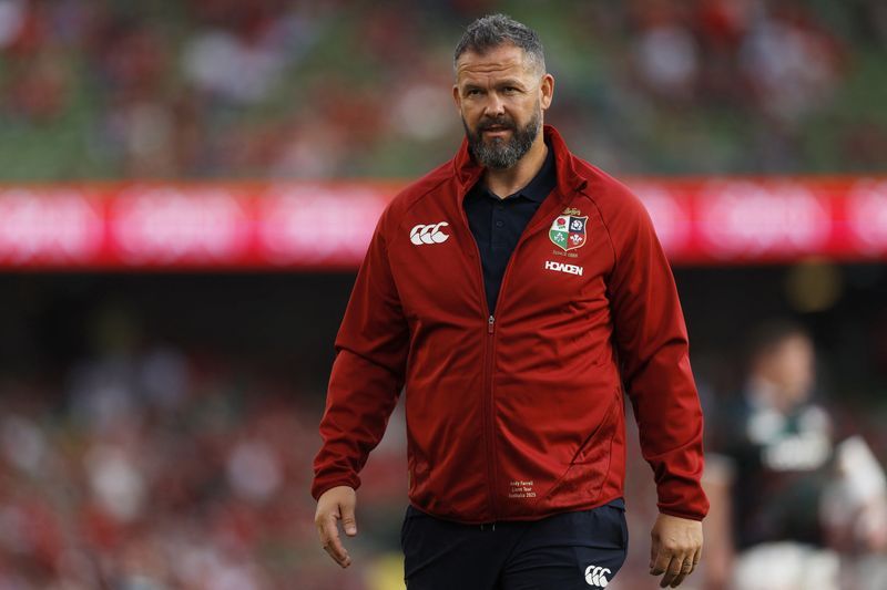 Rugby: Rugby-Lions boss treats son Owen Farrell like any other player ...