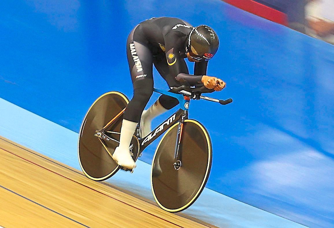 Cycling: Young track cyclists hopeful of making history at World ...