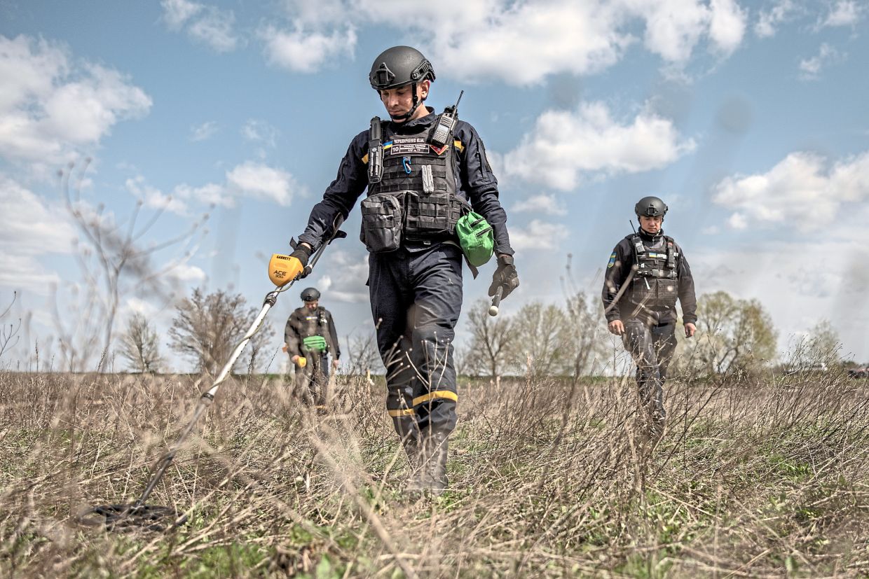 Landmine treaty cracks under pressure | The Star