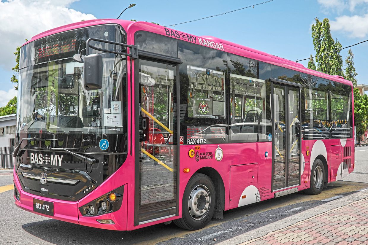 A van service for patients | The Star