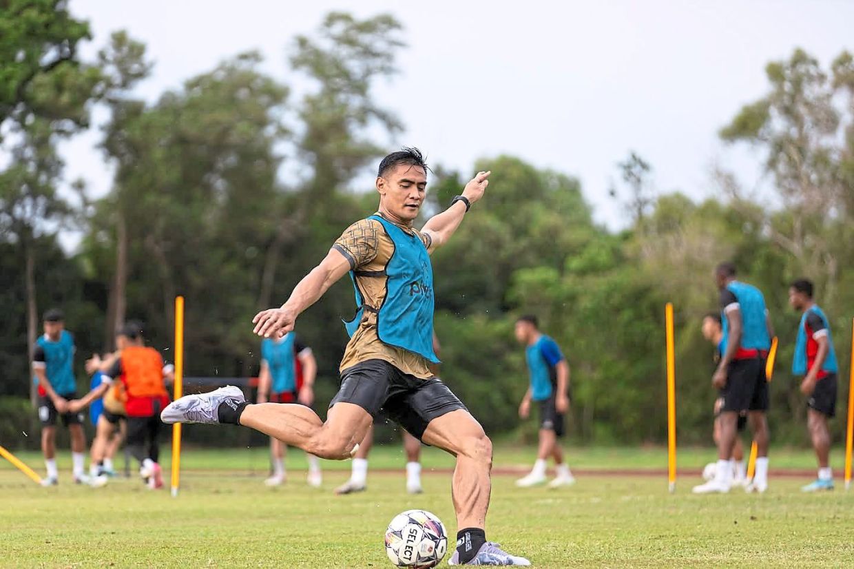 Football: Filipino Aguinaldo ready to strengthen Brunei’s backline ...