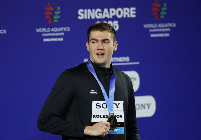 Swimming: Swimming-Final day haul lifts Russia's neutral athletes to ...