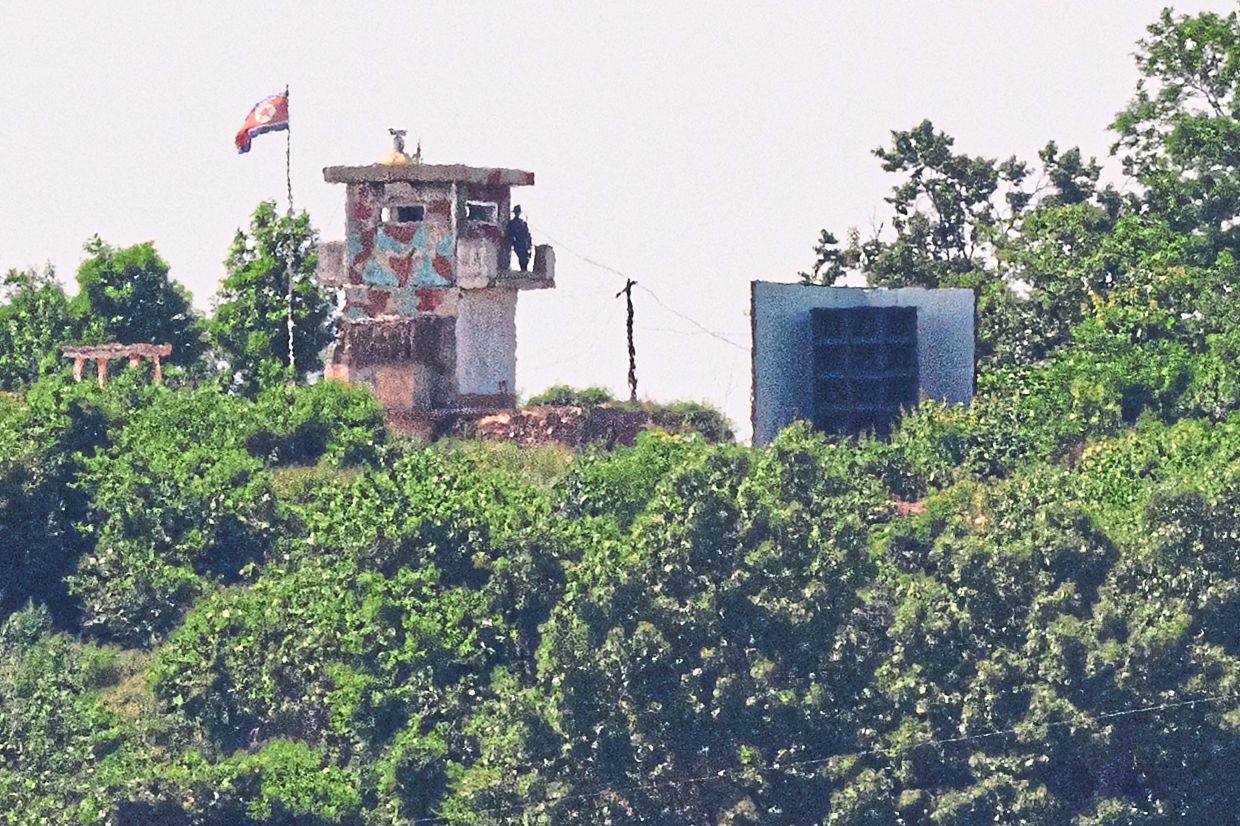 North Korea now removing speakers from border | The Star