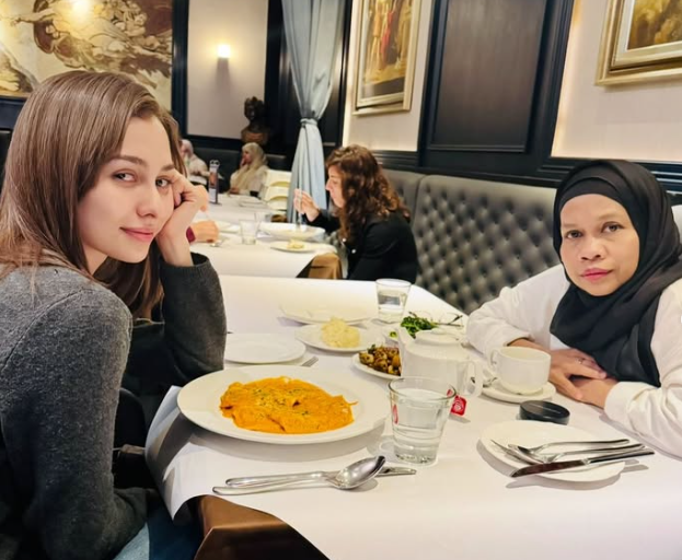 Anna Jobling's mother claims she was being treated 'like a stray dog ...