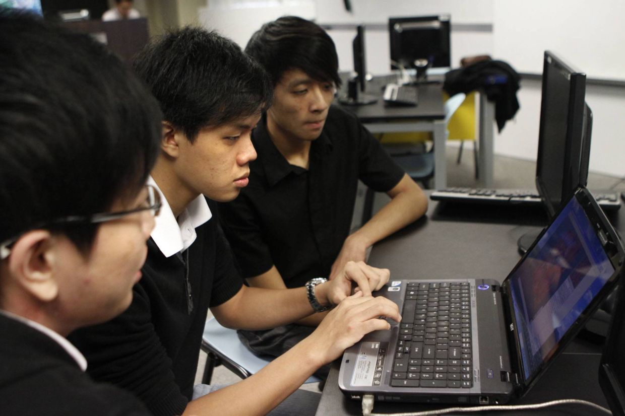 Singapore university students’ e-mails compromised; scammers asking for ...