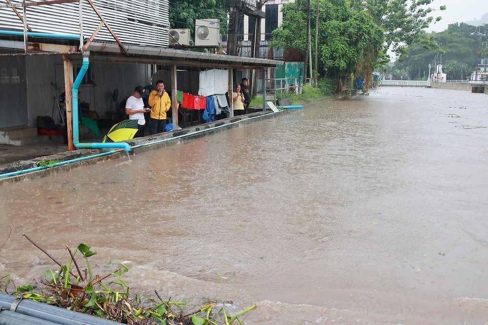 Phuket at risk of severe flooding as Bang Yai Canal nears overflow ...