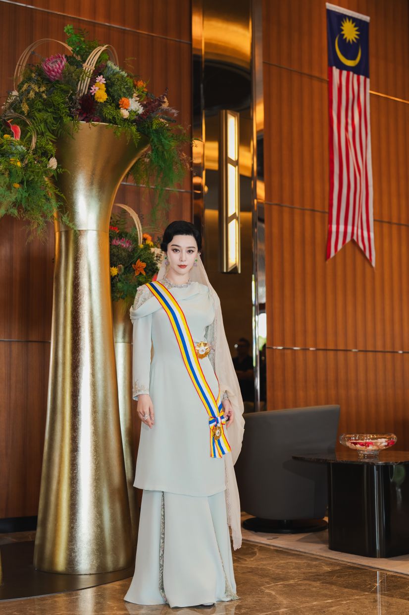 Fan Bingbing’s Datukship outfit designed by Malaysia's own Melinda Looi ...