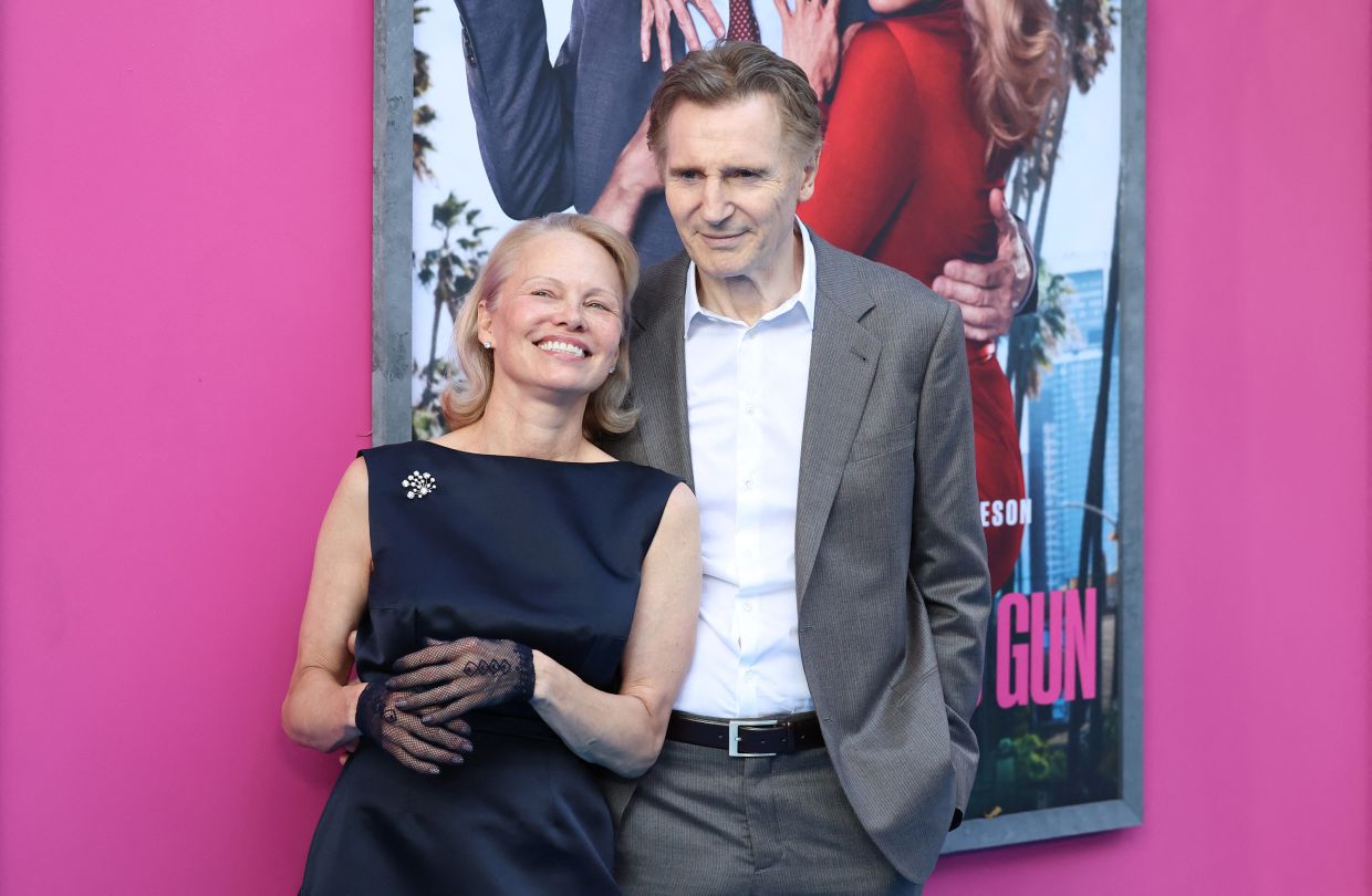 Pamela Anderson’s romance with Liam Neeson was PR stunt for ‘Naked Gun’ | The Star